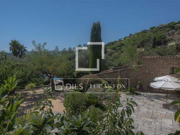 Country houses for sale in Spain